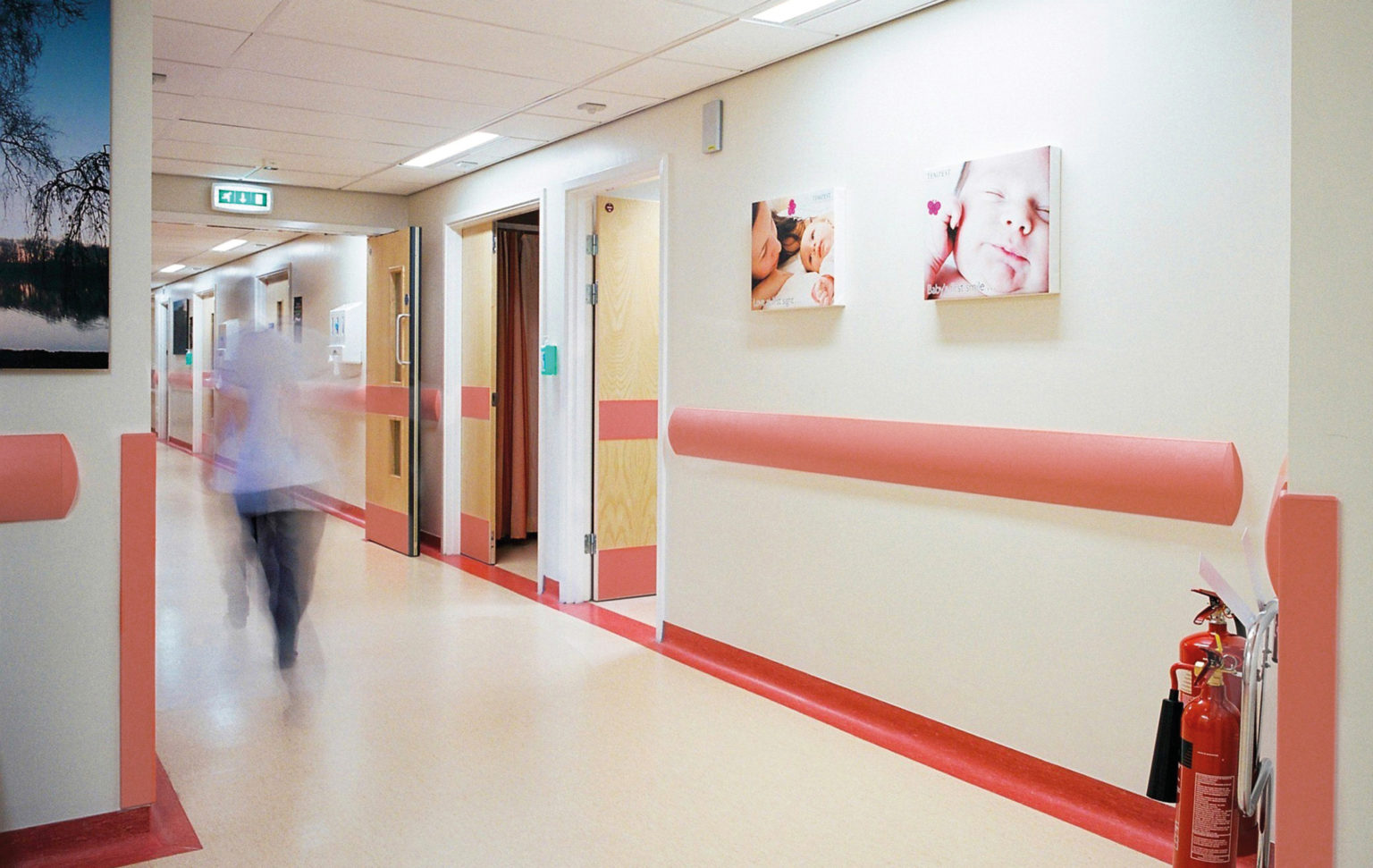 High Performance Crash Rails | CS Acrovyn®