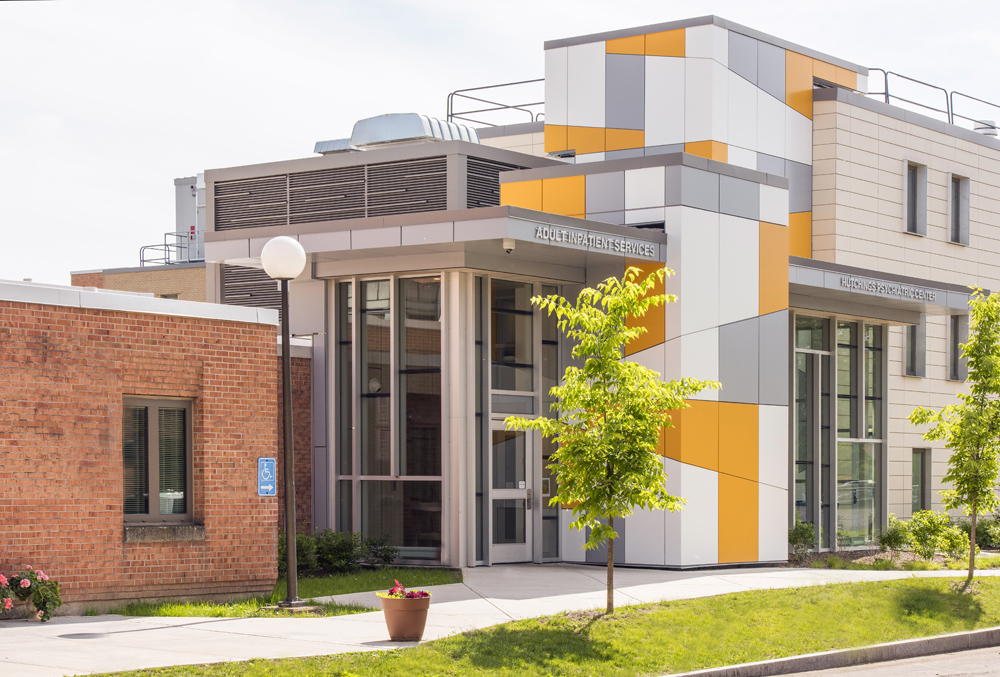 Project Gallery | Hutchings Psychiatric Center | CS Bold Line Louvres